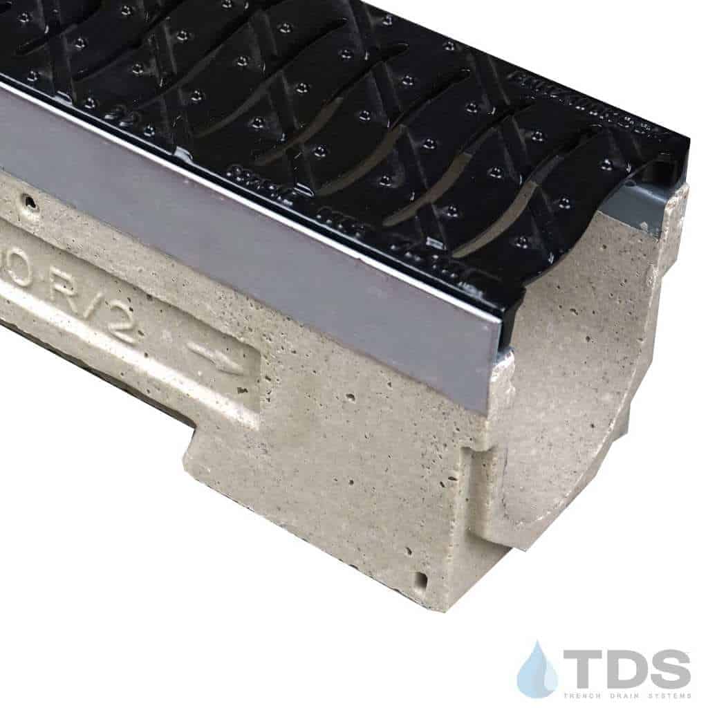 ULMA U100KX w/ Ductile Iron Heel-Proof Grate (480) – Trench Drain